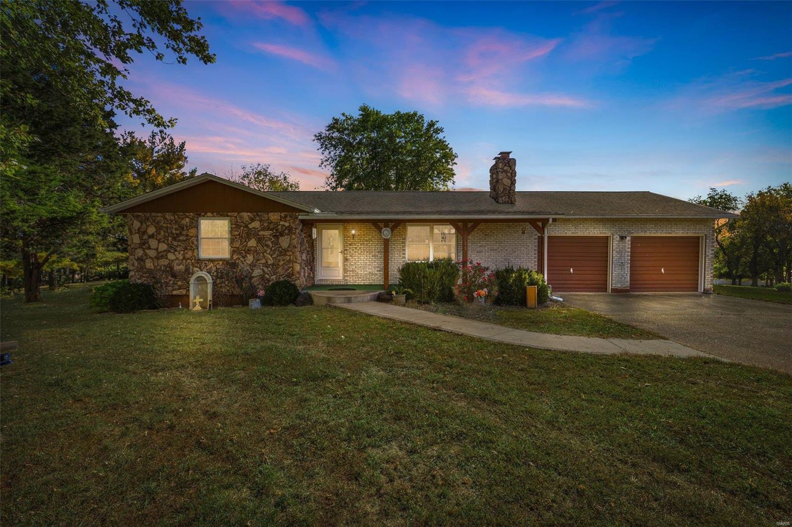 1218 Adams Road - Vicky Crocker Realty